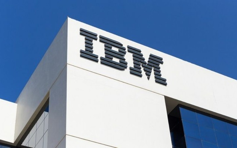 NV | IBM supera la barrera de los 100 cúbits con su procesador cuántico ...